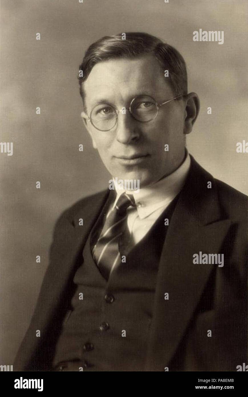 F banting hi-res stock photography and images - Alamy