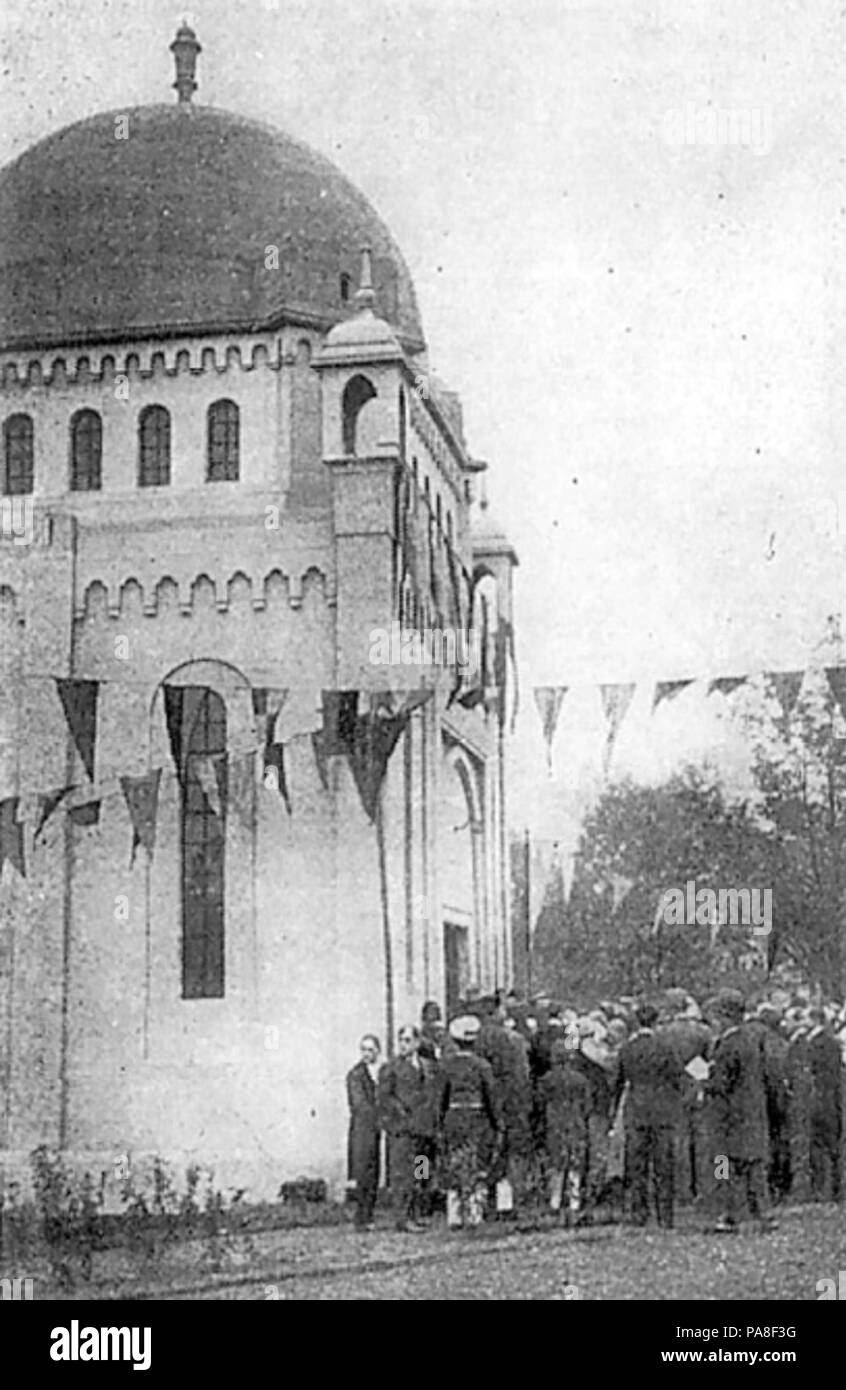 The fazl mosque hi-res stock photography and images - Alamy