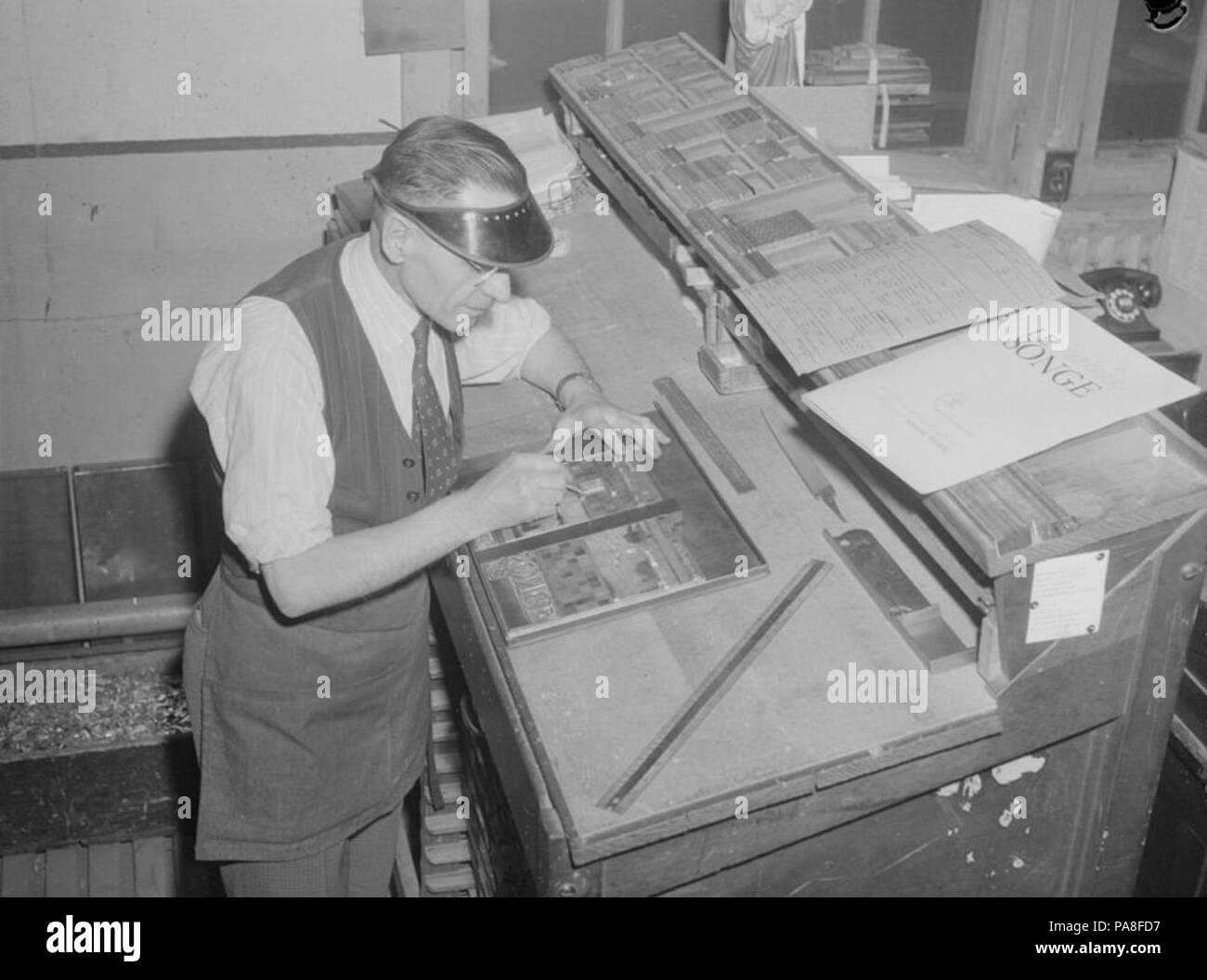 Book printing process hi-res stock photography and images - Alamy