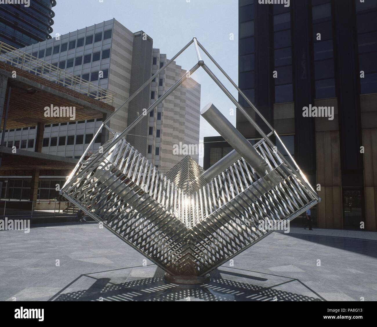 AZCA ESCULTURA. Location: AZCA, MADRID, SPAIN Stock Photo - Alamy