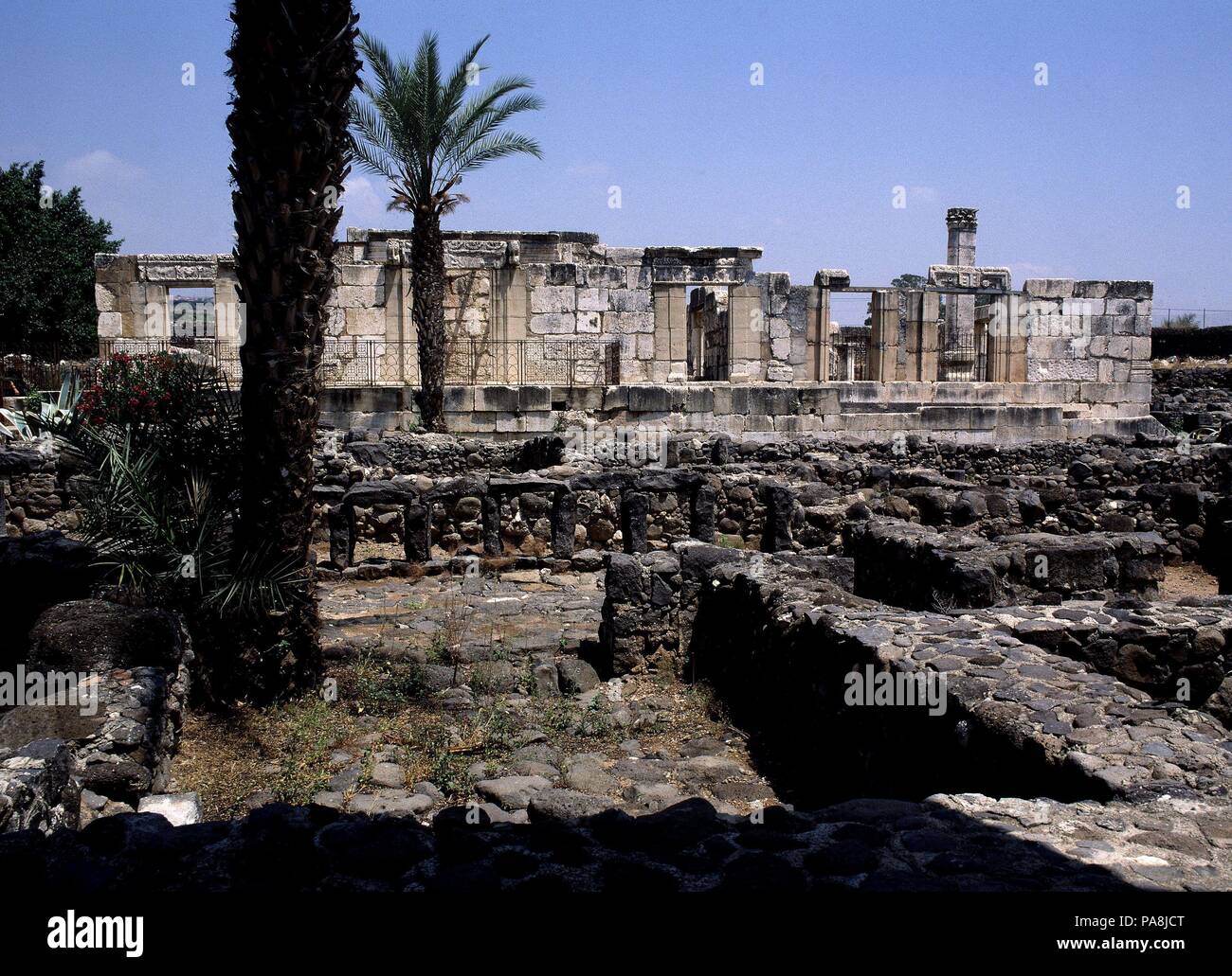 RUINAS DE LA SINAGOGA BLANCA CONSTRUIDA EN LOS SIGLOS III Y IV ...