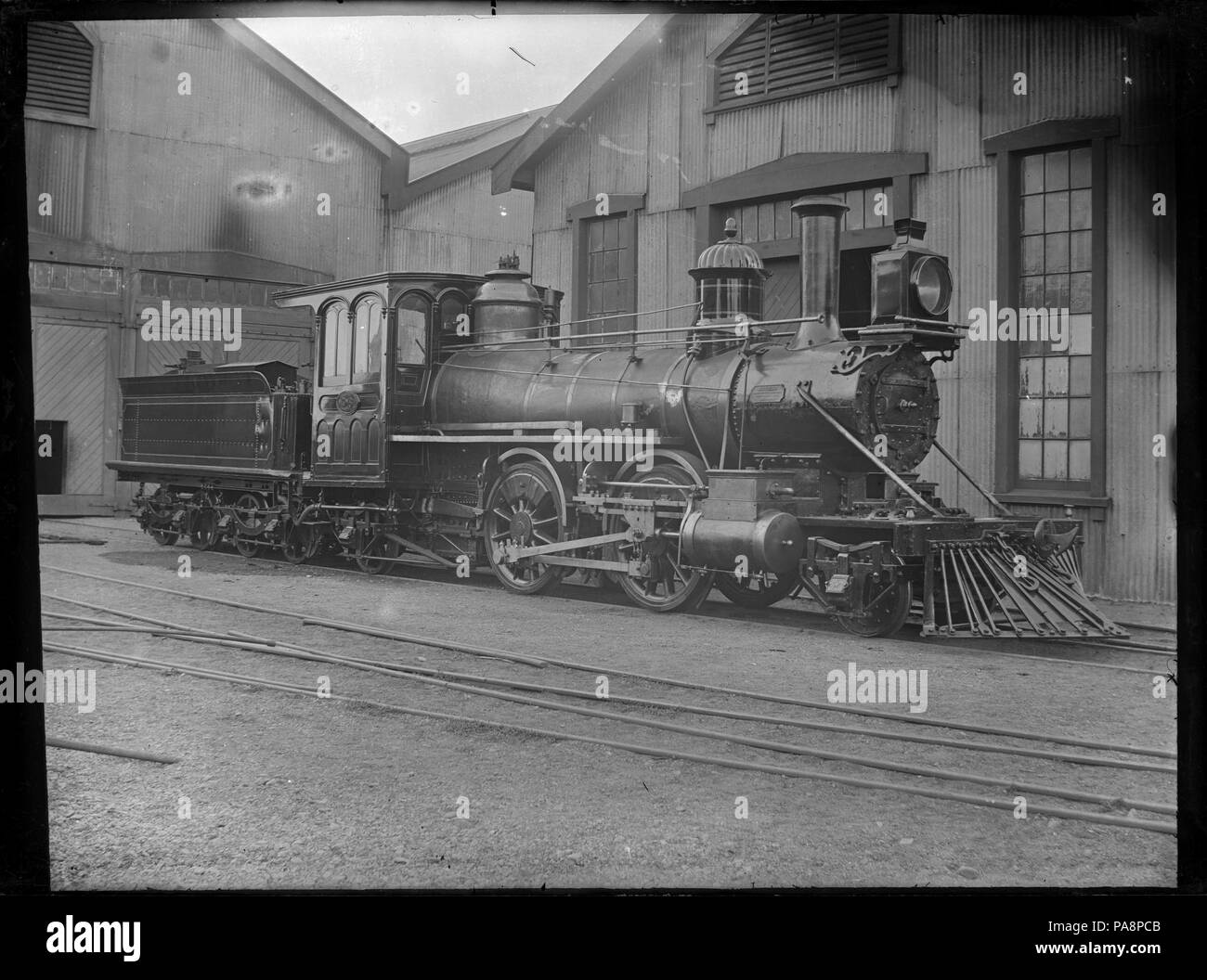 Class 143 locomotive hi-res stock photography and images - Alamy