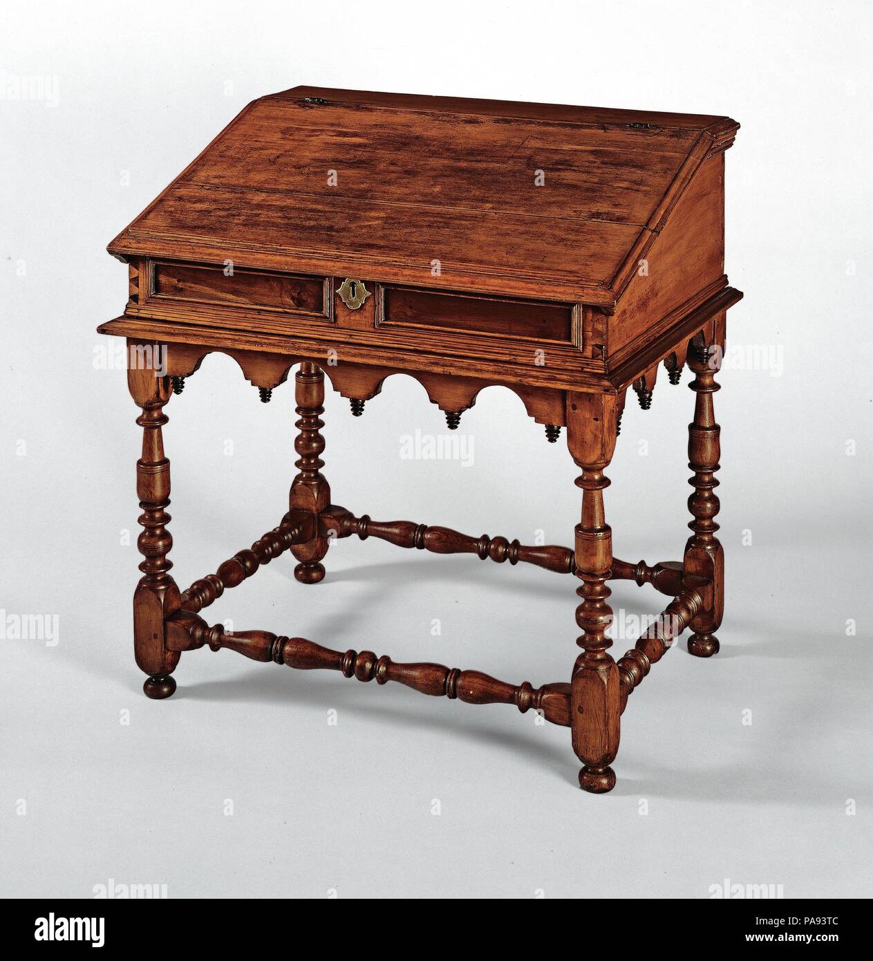 Early American Furniture Stores