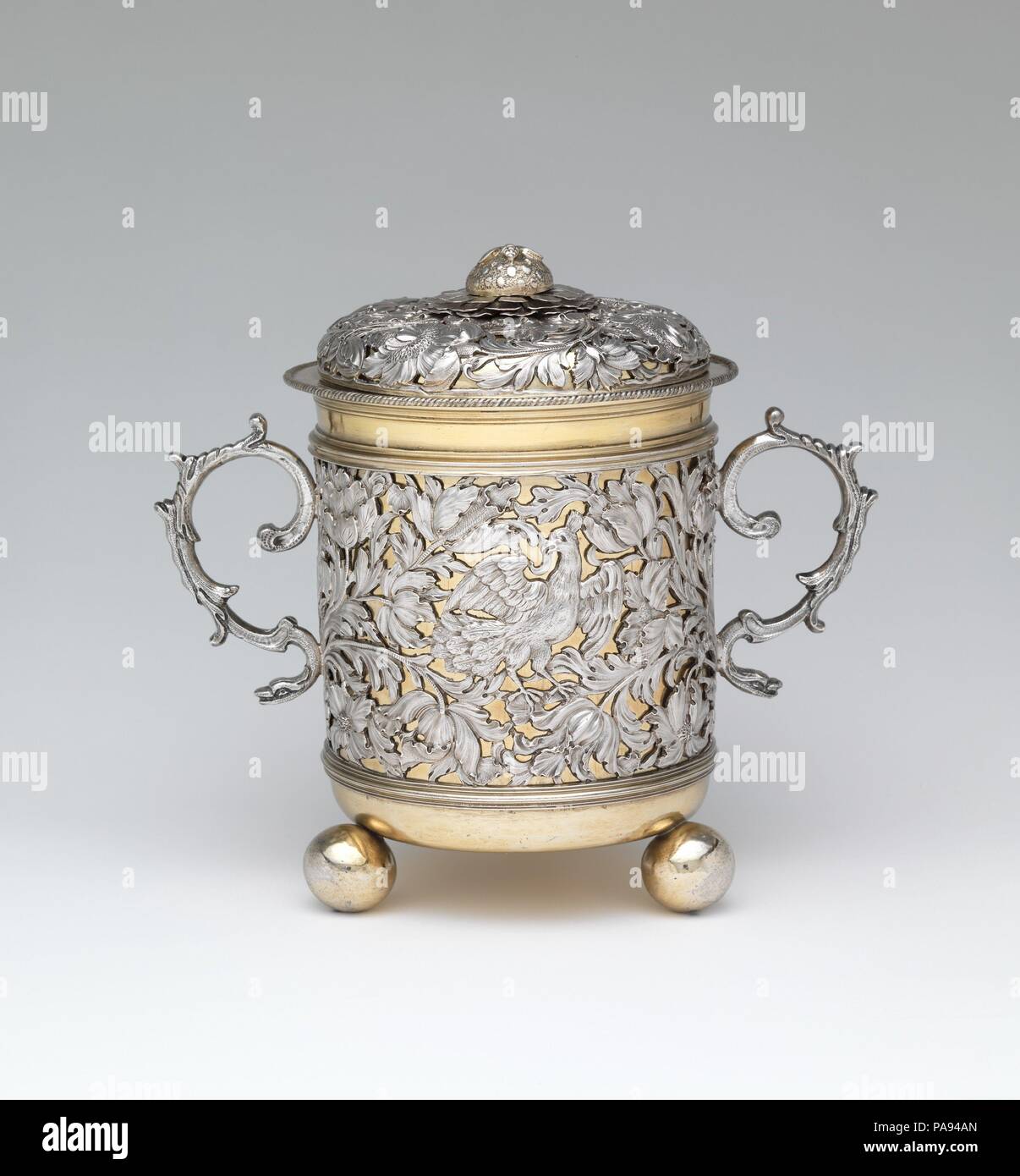 Cover handles hi-res stock photography and images - Alamy