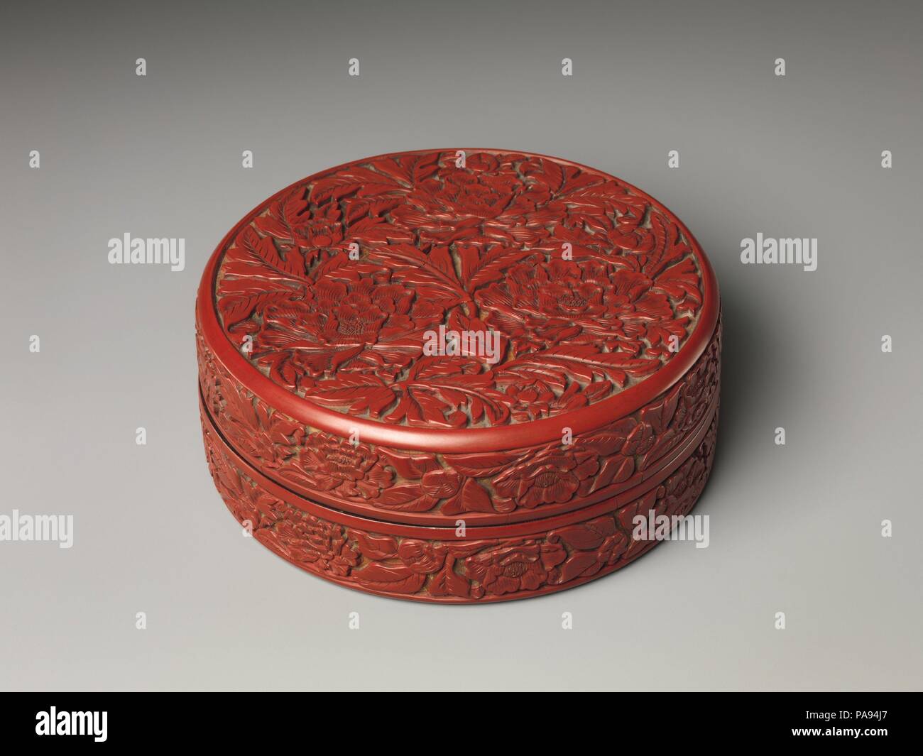 Porcelain marks chine hi-res stock photography and images - Alamy