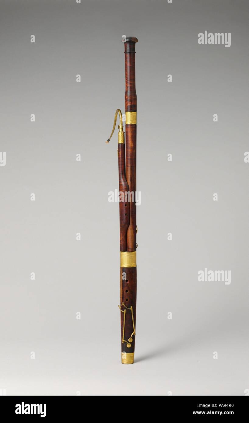 Double bassoon hi-res stock photography and images - Alamy