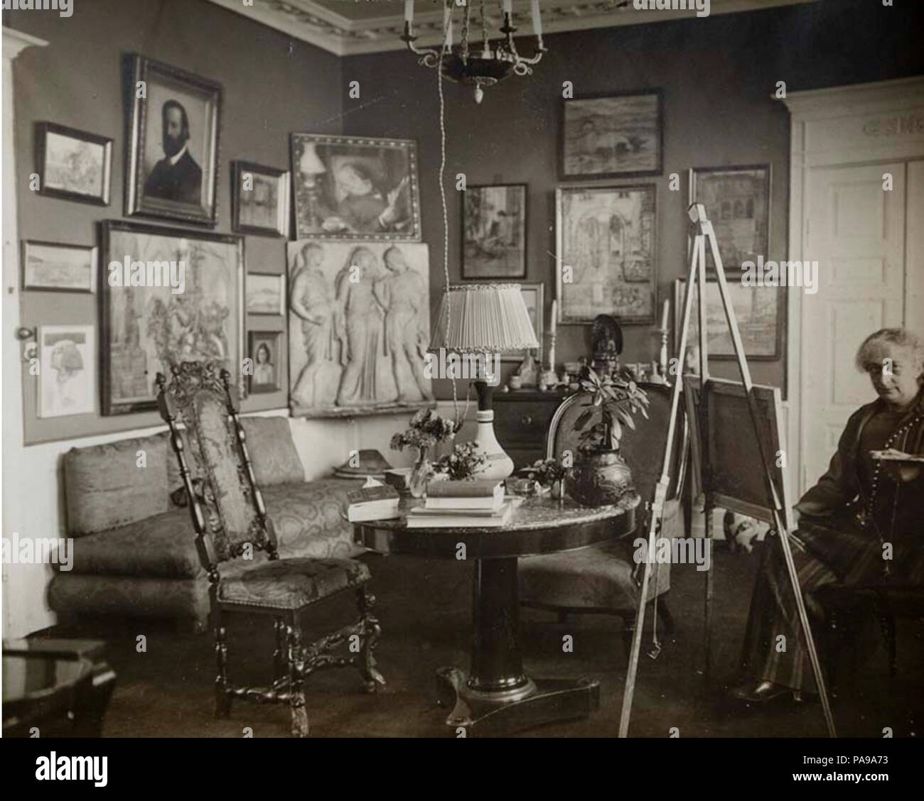 168 Marie Henriques i Dagligstuen i Frederiksholms Kanal 20 Stock Photo ...