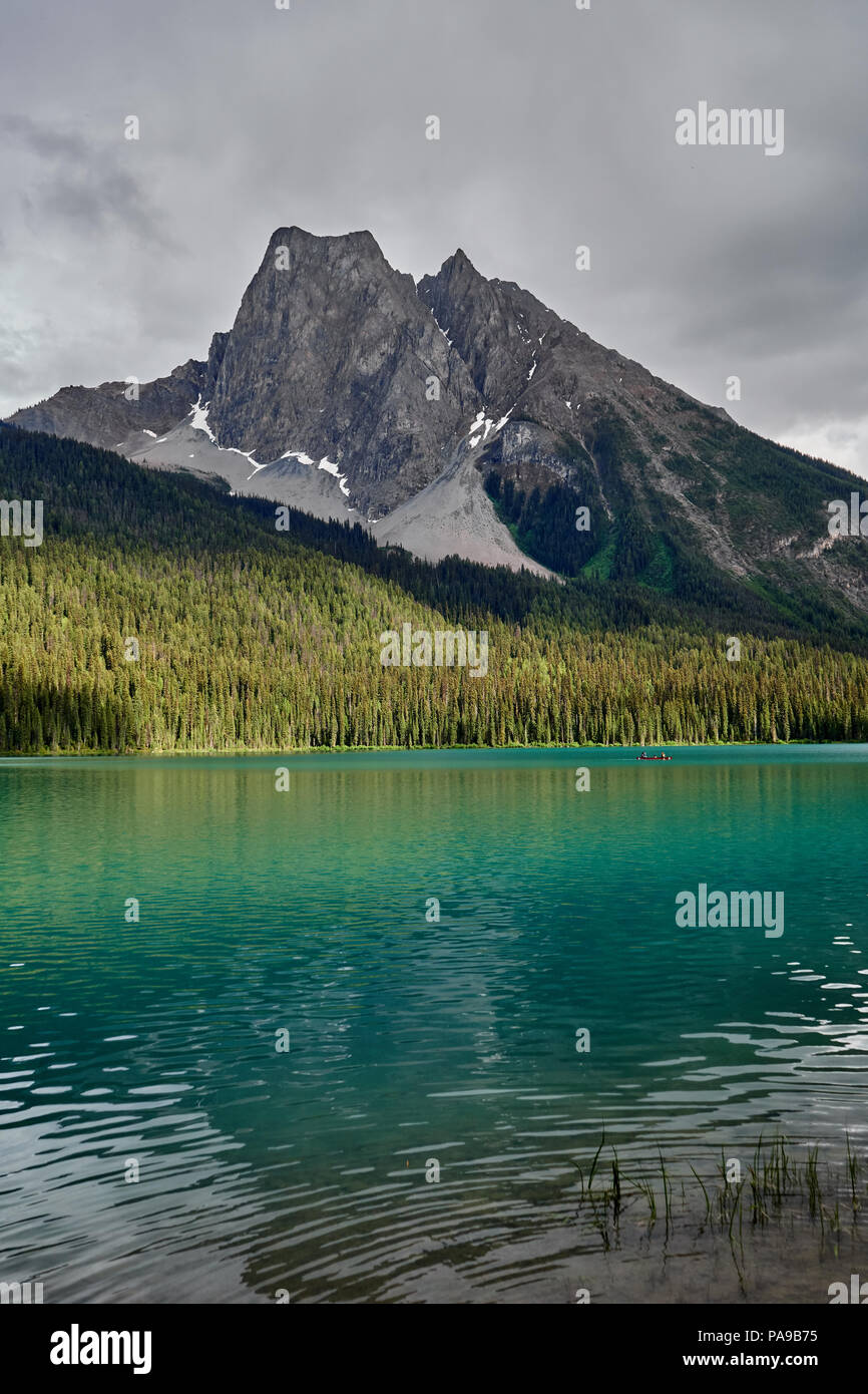Grey lake mountains hi-res stock photography and images - Alamy