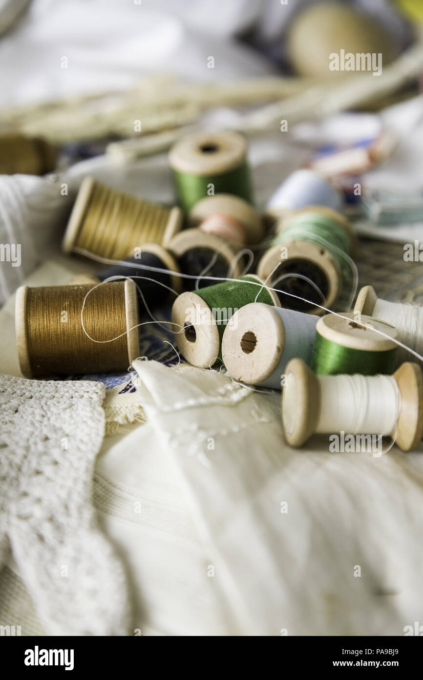 Old sewing threads, objects for sewing clothes Stock Photo - Alamy