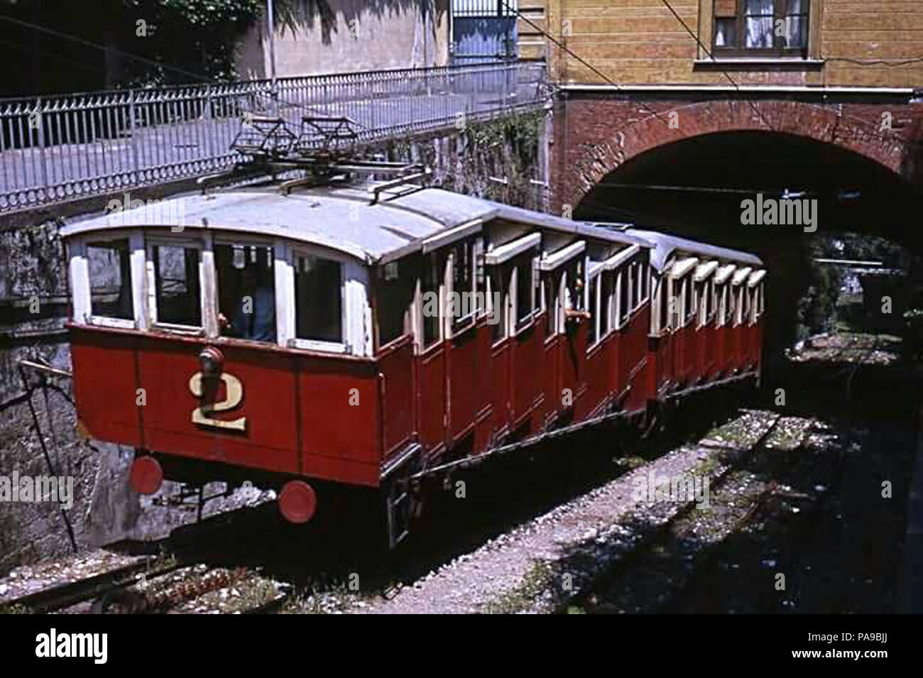 181 Napoli, Funicolare di Montesanto (1971 Stock Photo - Alamy