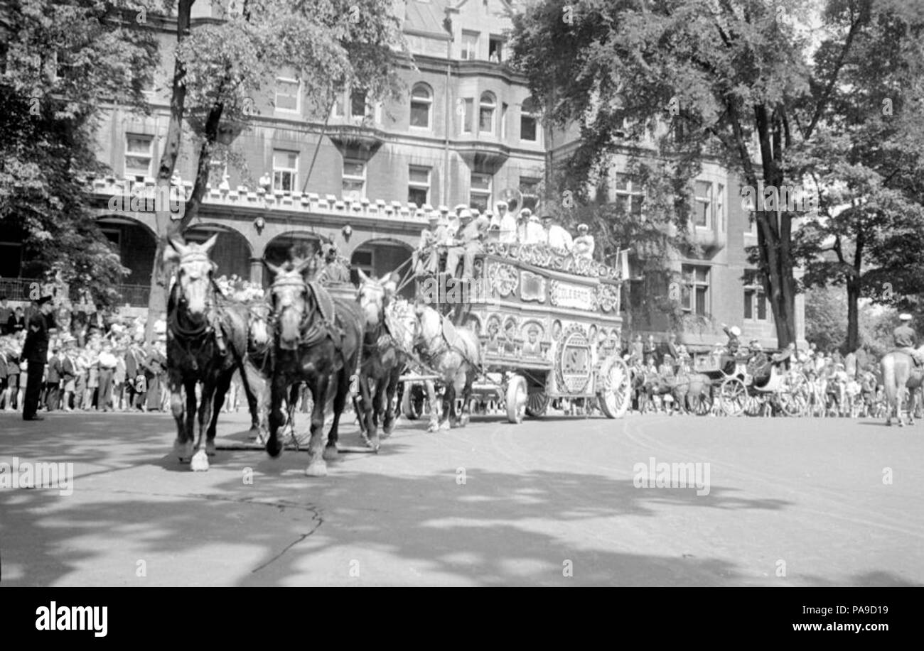 Cole bros circus hi-res stock photography and images - Alamy