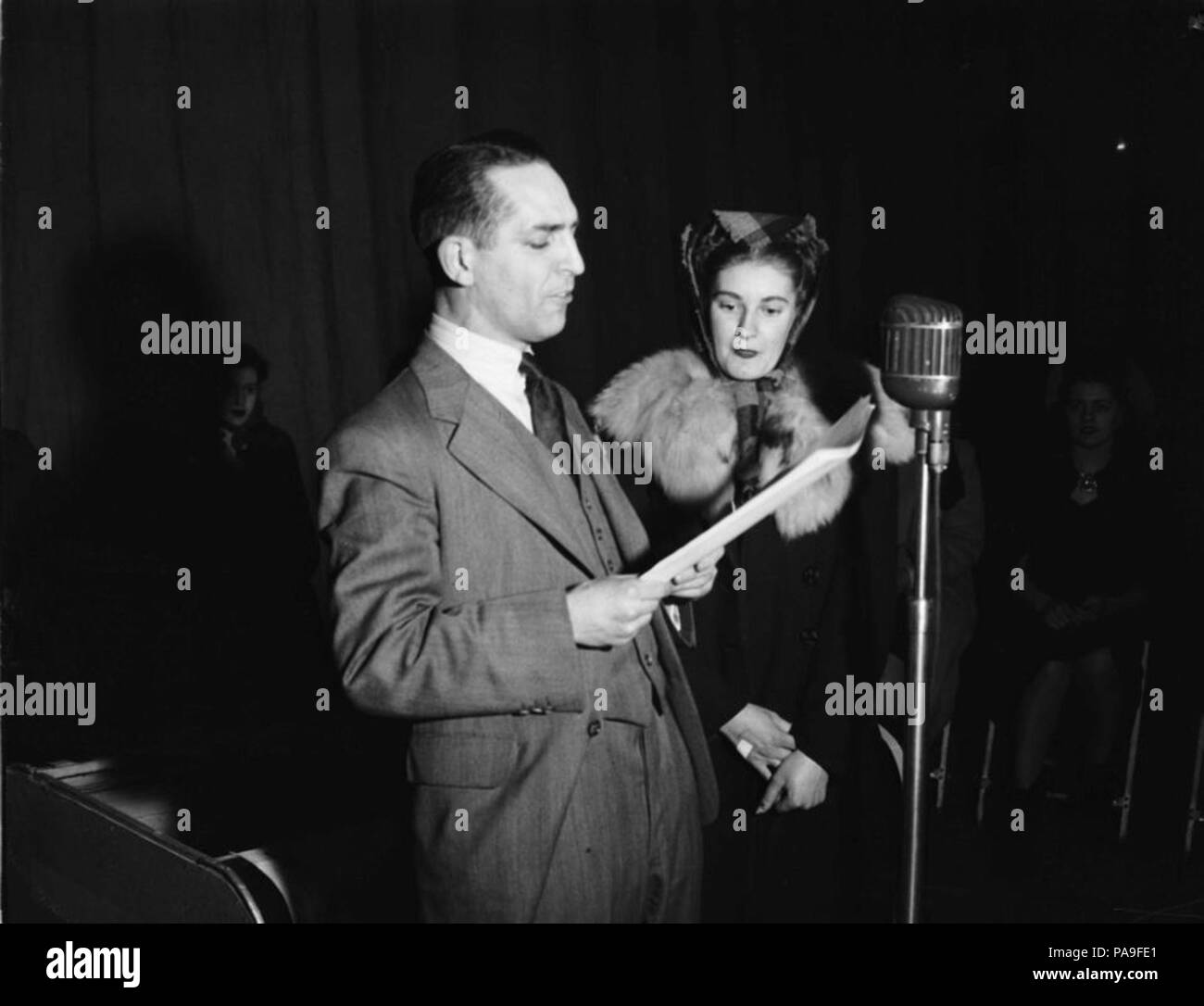 211 Radio. Qui Suis-Je Rolande Gagnier, Gérald Delage BAnQ P48S1P23234 ...