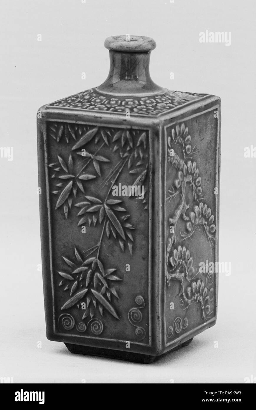 Bottle. Culture: Japan. Dimensions: H. 5 7/8 in. (14.9 cm). Date: early ...