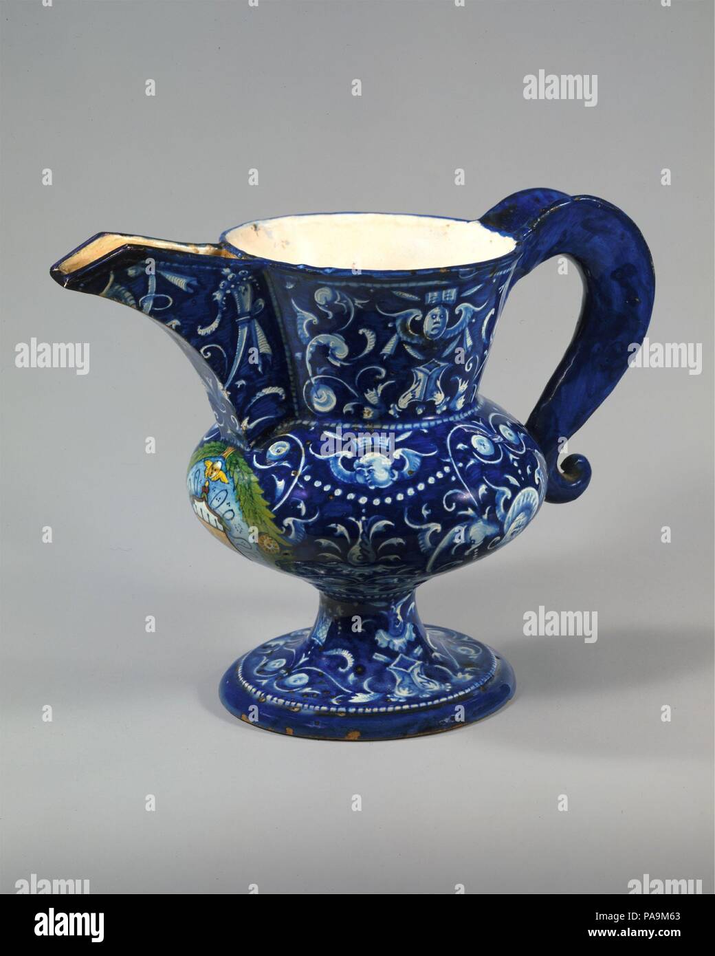 Brocca art hi-res stock photography and images - Alamy