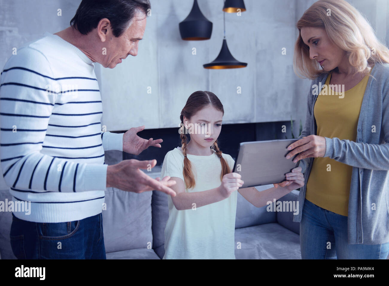 Woman taking a tablet hi-res stock photography and images - Alamy