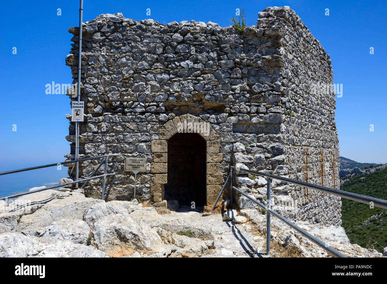 Castle perilous hi-res stock photography and images - Alamy