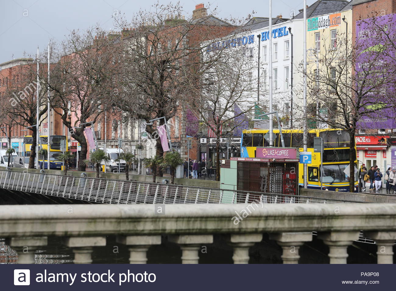 Nice day in dublin hi-res stock photography and images - Alamy