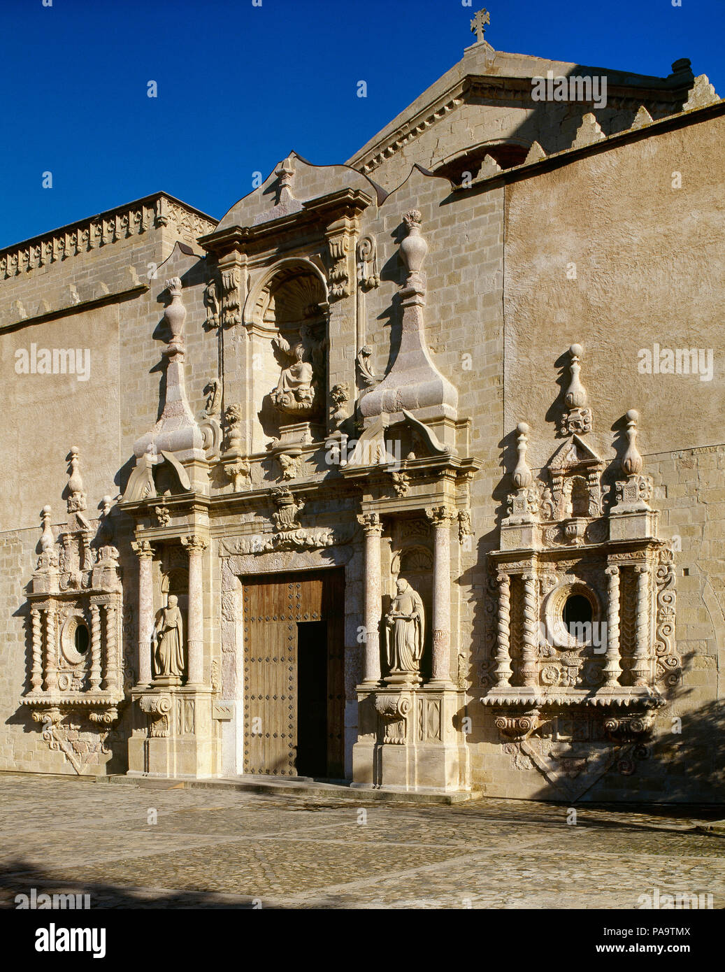 17th century medieval architecture hi-res stock photography and images ...