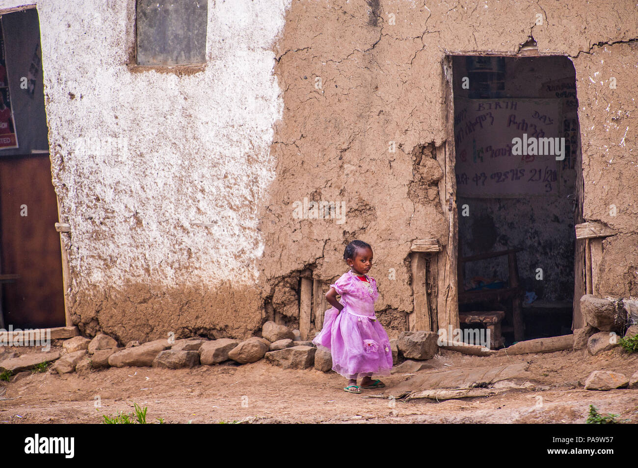 OMO, ETHIOPIA - SEPTEMBER 21, 2011: Unidentified Ethiopian girl in a ...