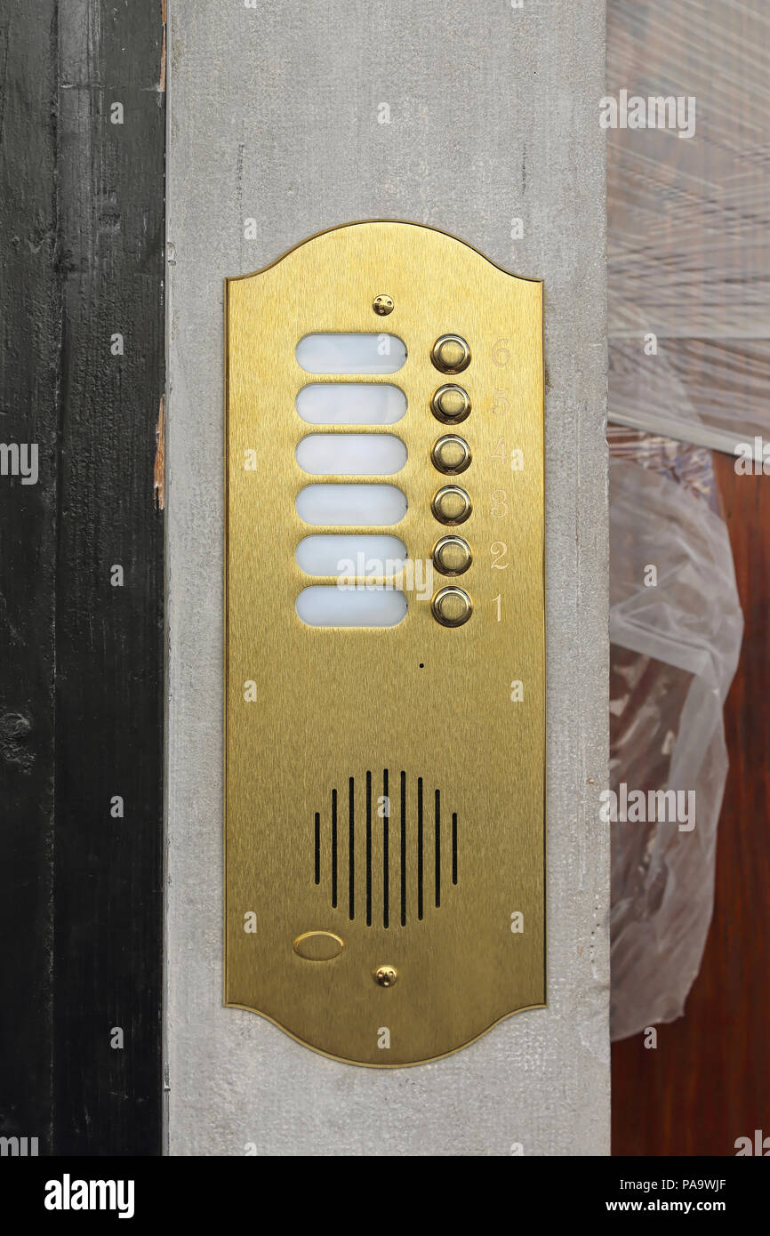 Doorbell gold hi-res stock photography and images - Alamy