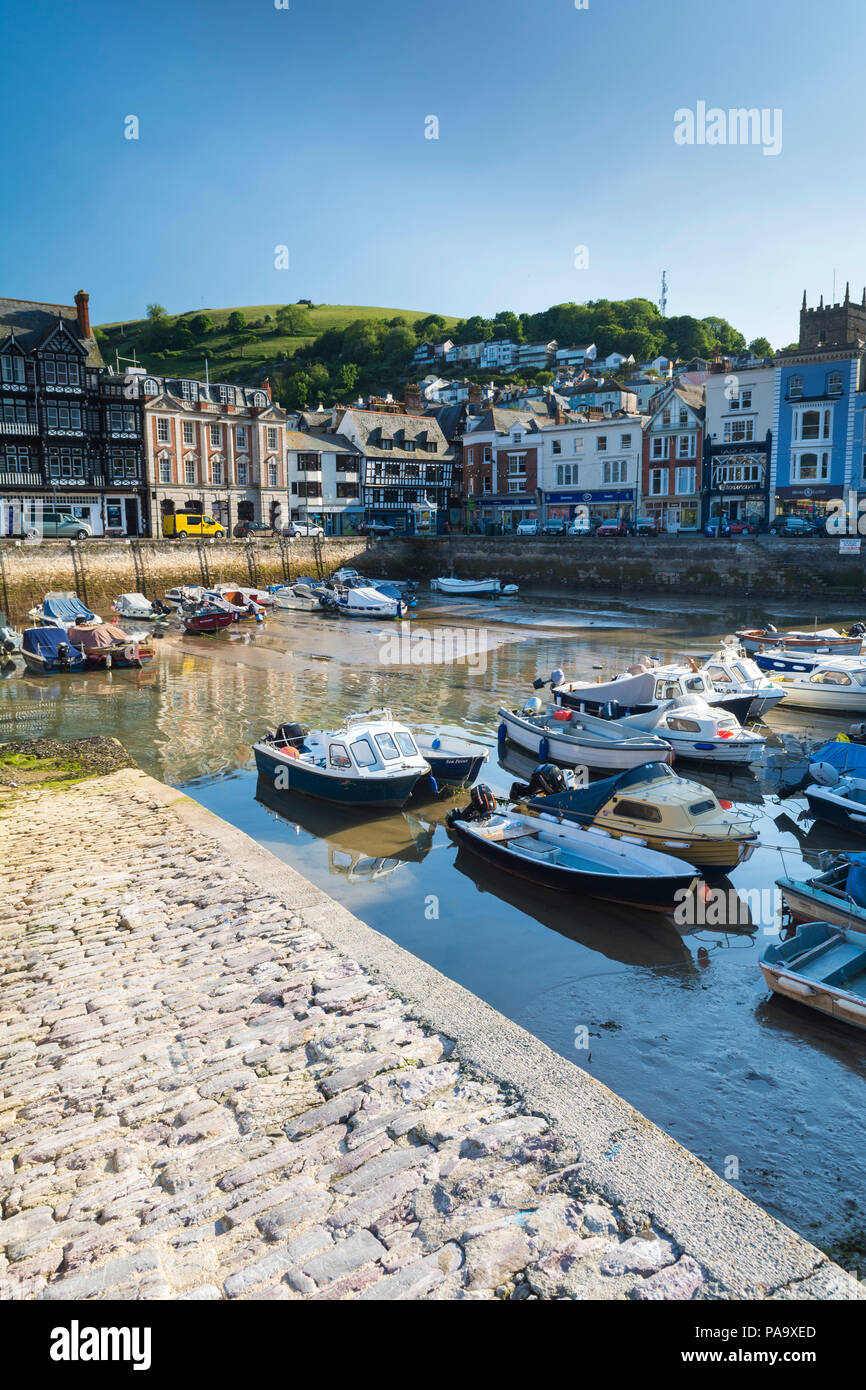 Dartmouth harbour devon uk hi-res stock photography and images - Alamy