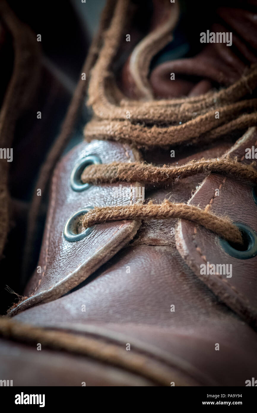 Israeli paratrooper old worn out red boots Stock Photo - Alamy