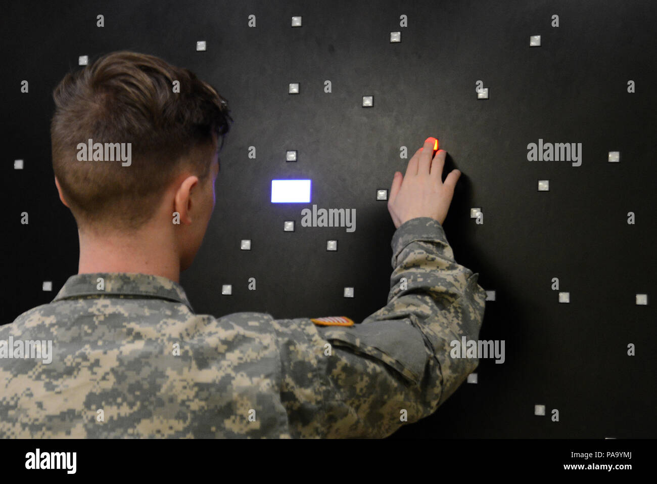 Driving test eye test hi-res stock photography and images - Alamy