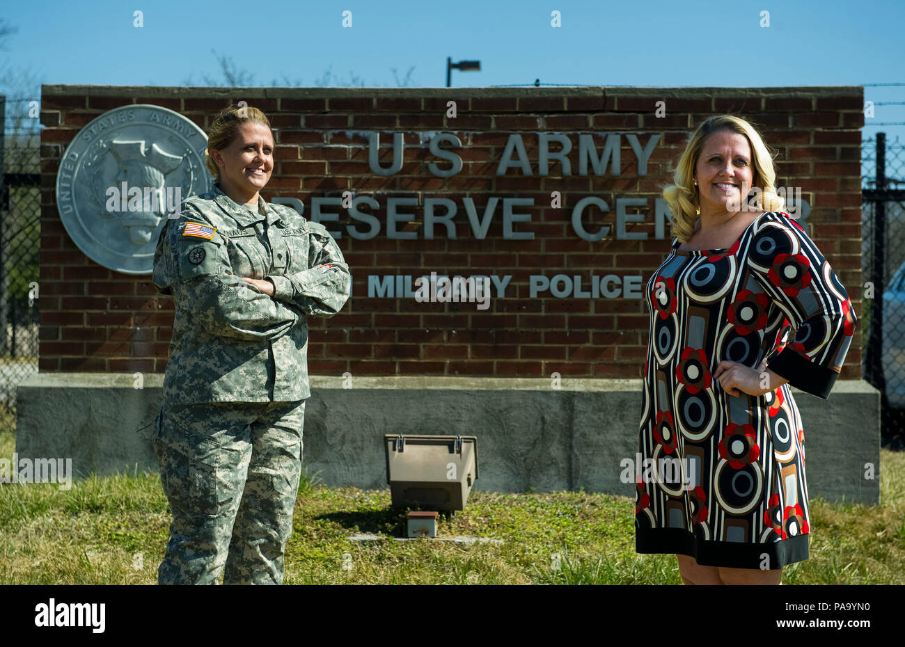Serve in the womens reserve hi-res stock photography and images - Alamy