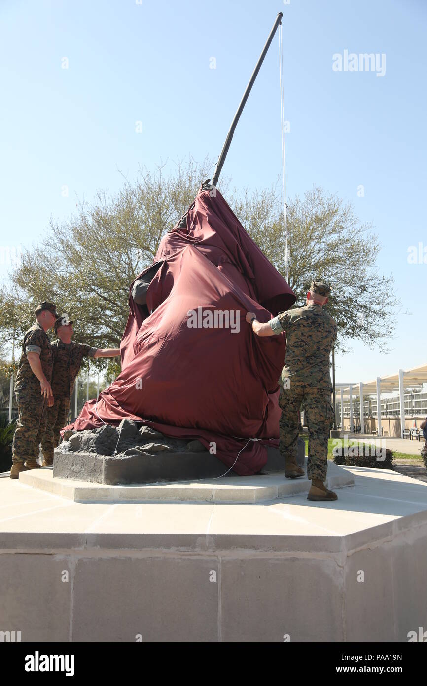Peatross parade deck hi-res stock photography and images - Alamy