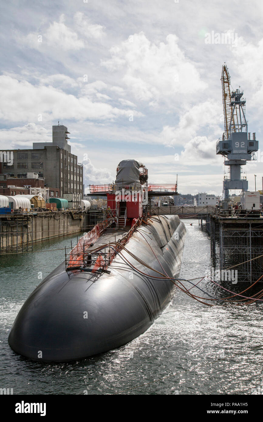 The Ohio-class ballistic missile submarine USS Nebraska (SSBN 739 ...