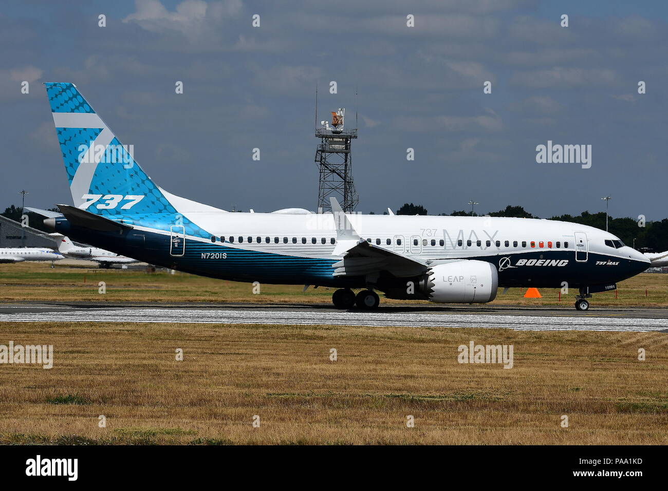 Boeing 737 hi-res stock photography and images - Alamy