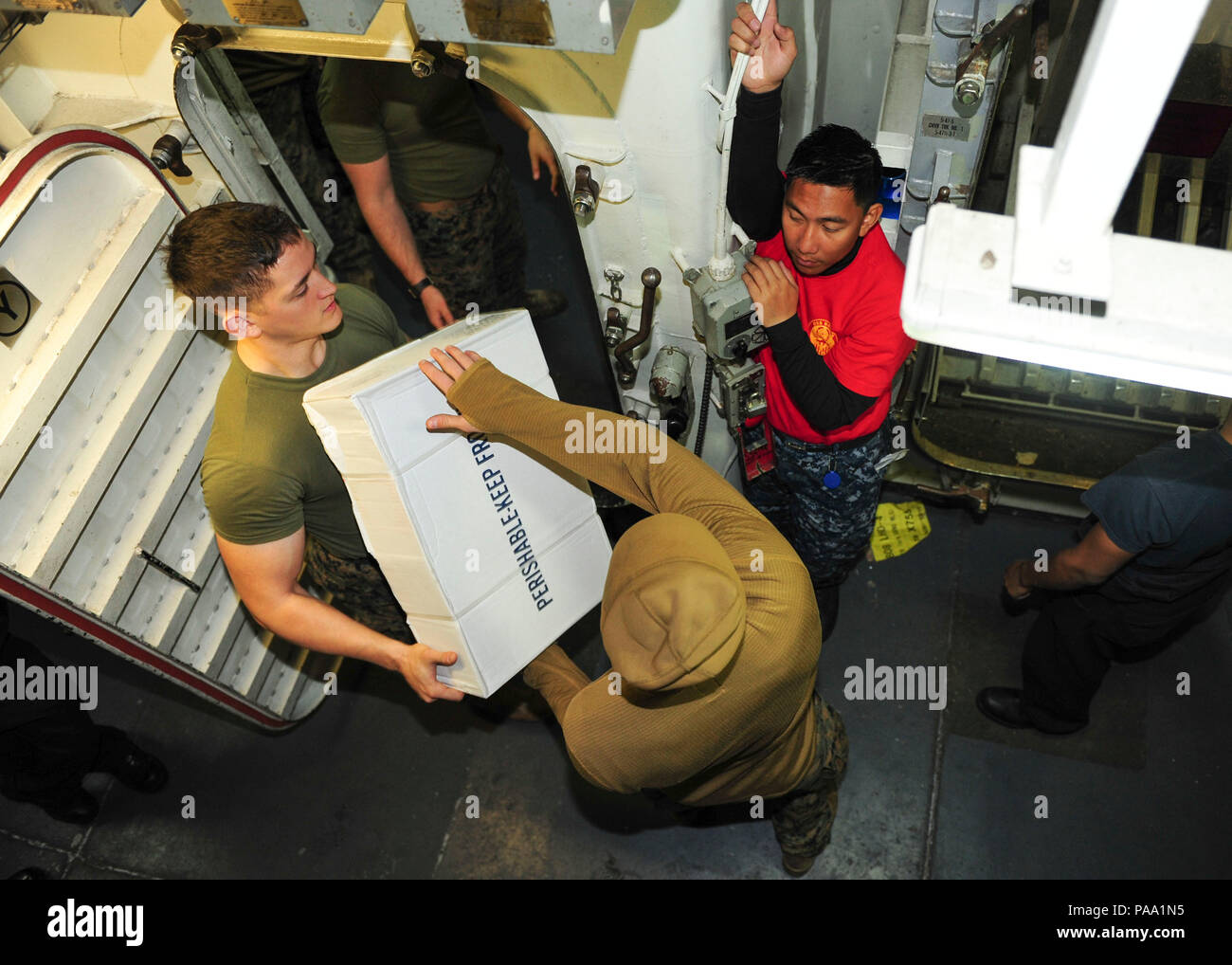 Reefer boxes hi-res stock photography and images - Alamy