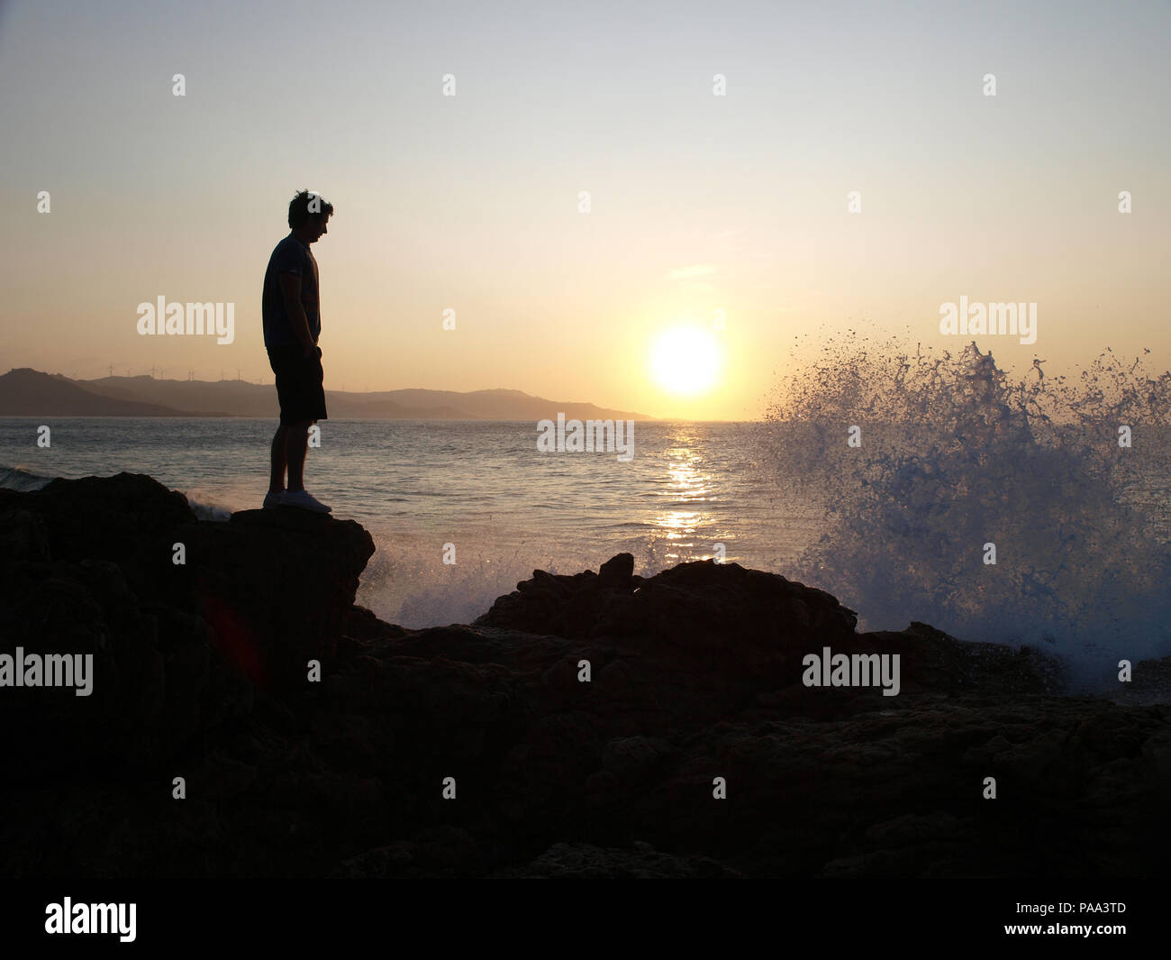 Crashing onto hi-res stock photography and images - Alamy