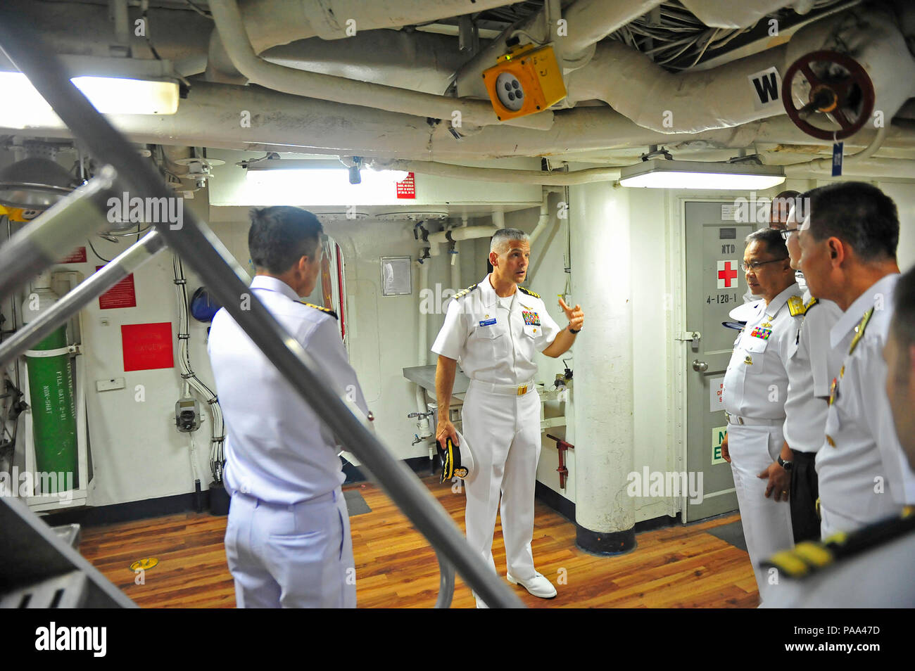 160319-N-TV402-075 SINGAPORE (March 19, 2016) - Commanding officer of ...