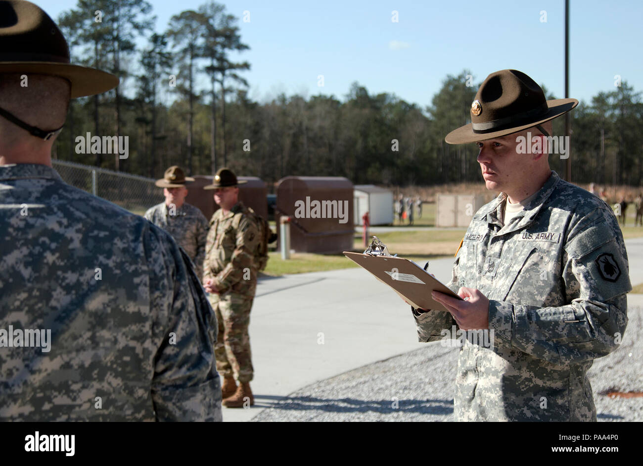 Drill sergeant sgt 1st class hi-res stock photography and images - Alamy