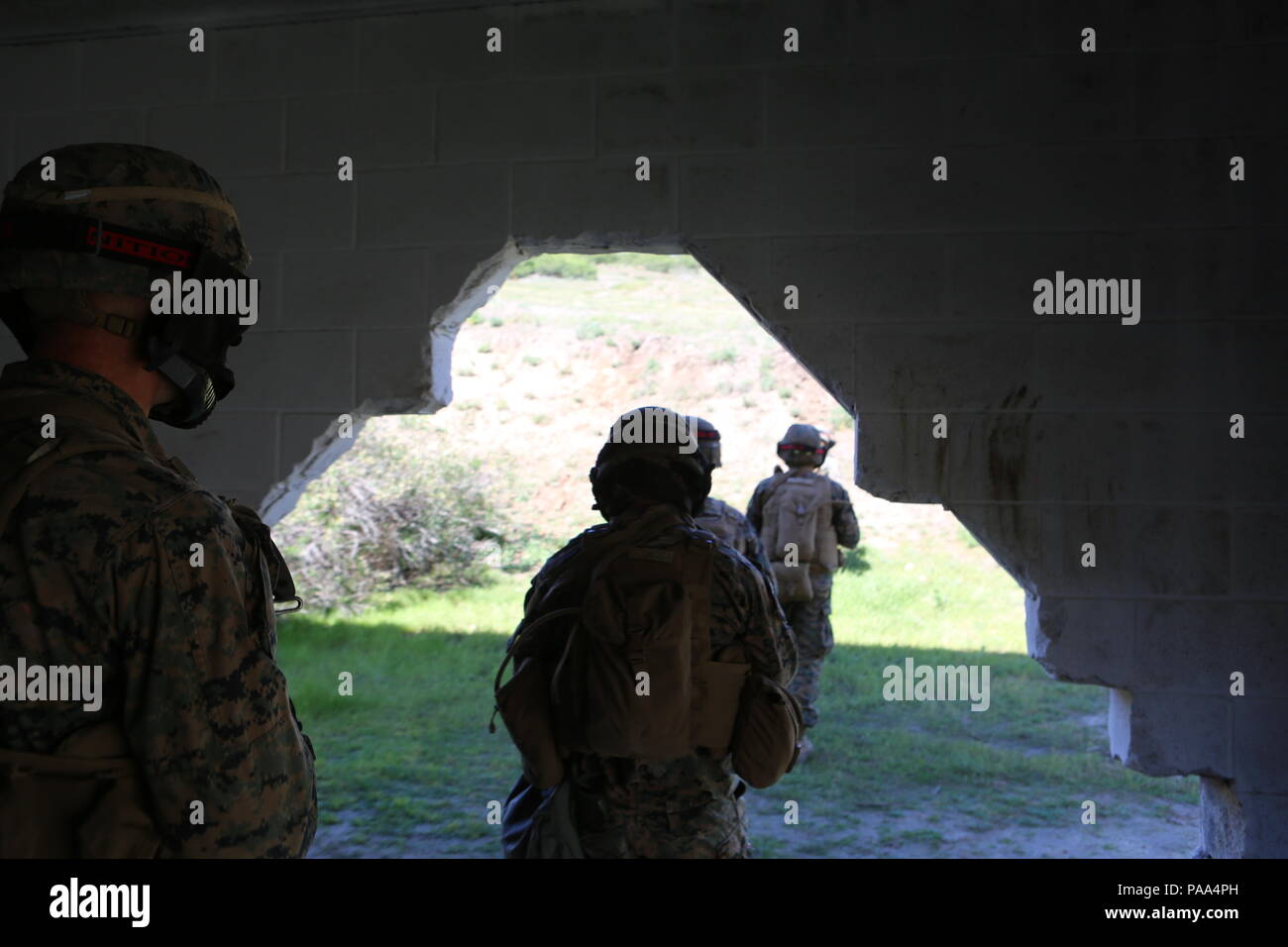 Marines with 1st Marine Division participate in a three-week urban ...