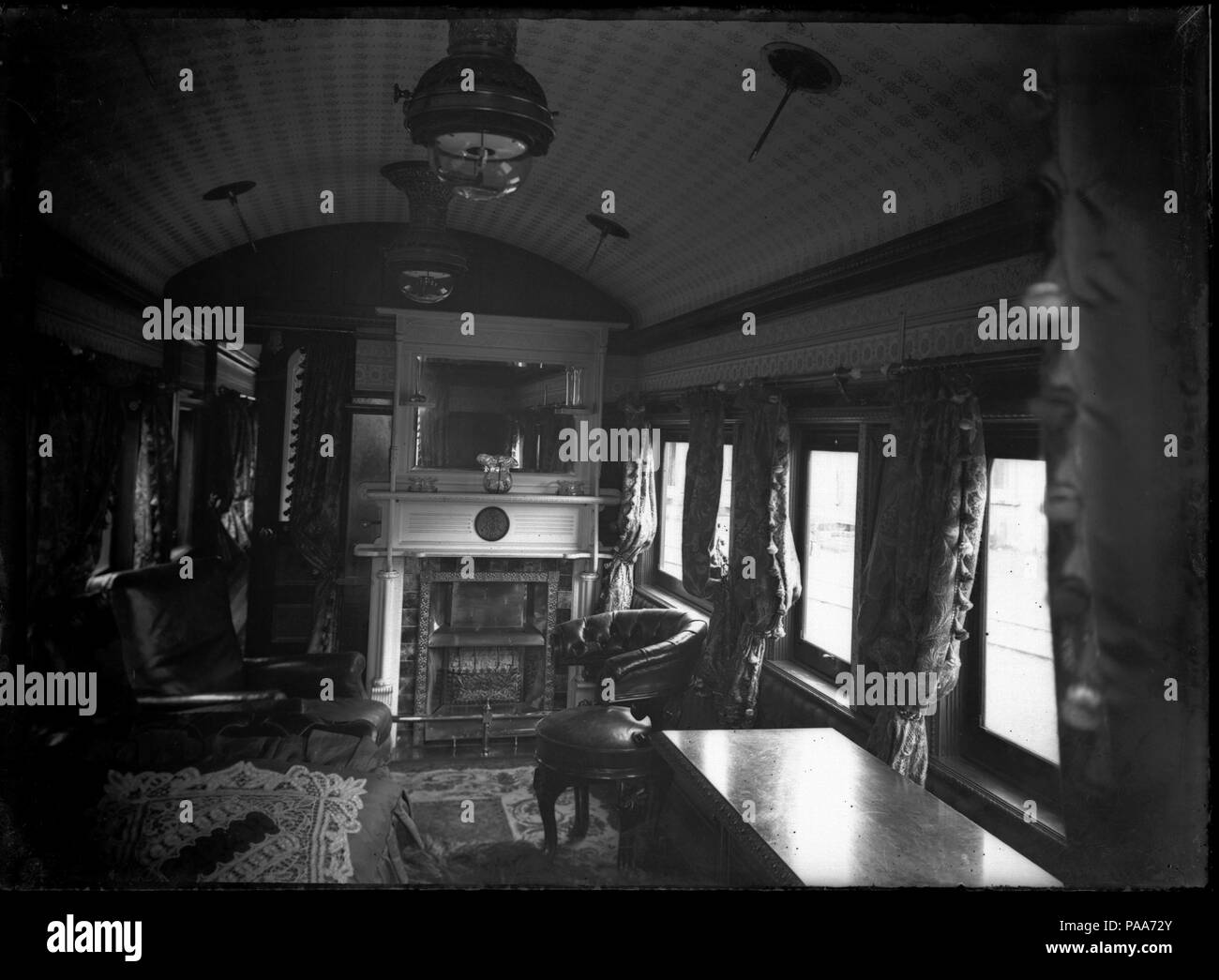 Inside train 1900s hi-res stock photography and images - Alamy