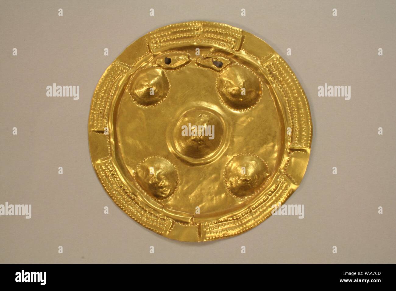 Golden disk in gold museum hi-res stock photography and images - Alamy