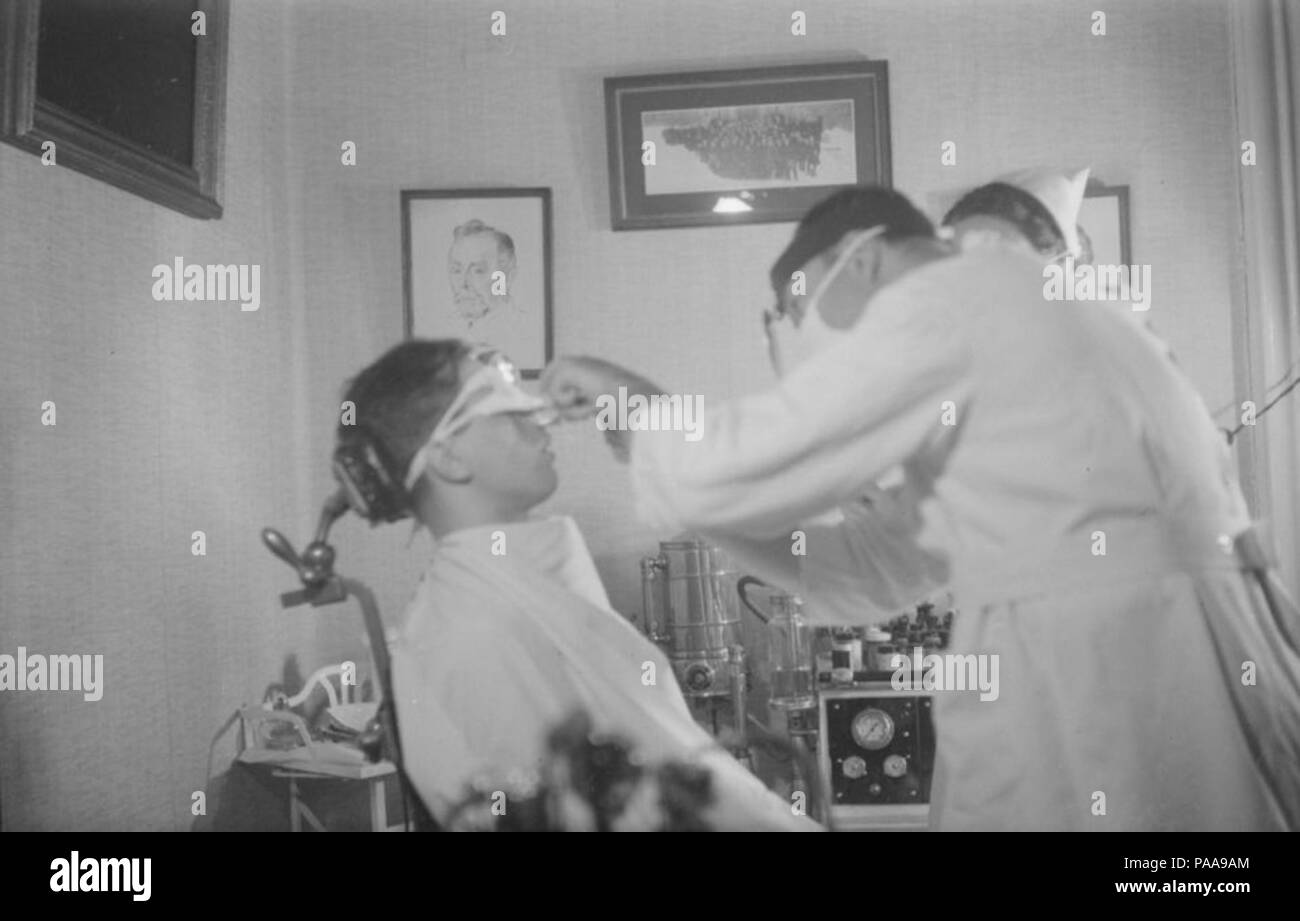 Operating room historical hi-res stock photography and images - Alamy