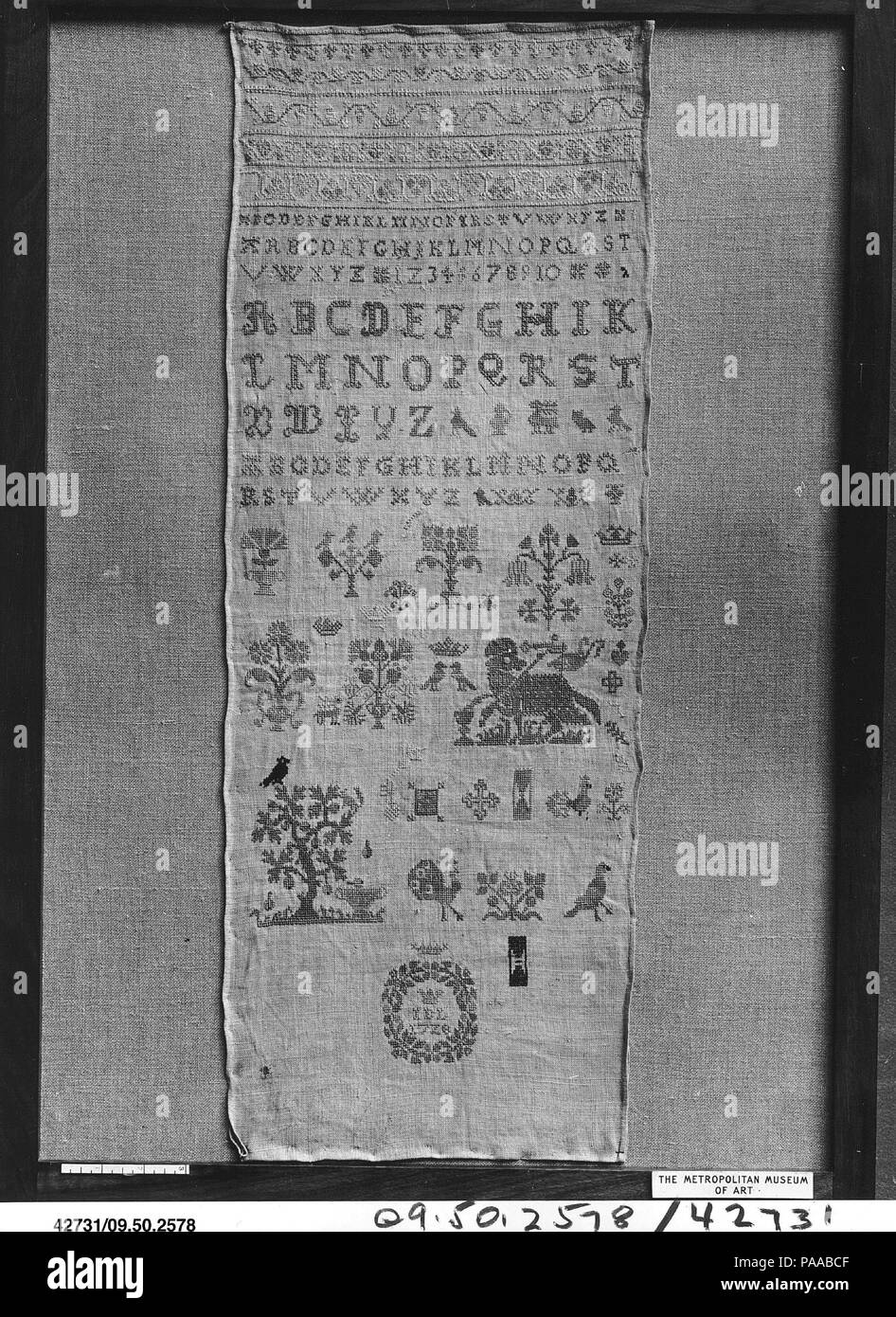 H 10 x w Black and White Stock Photos & Images - Alamy