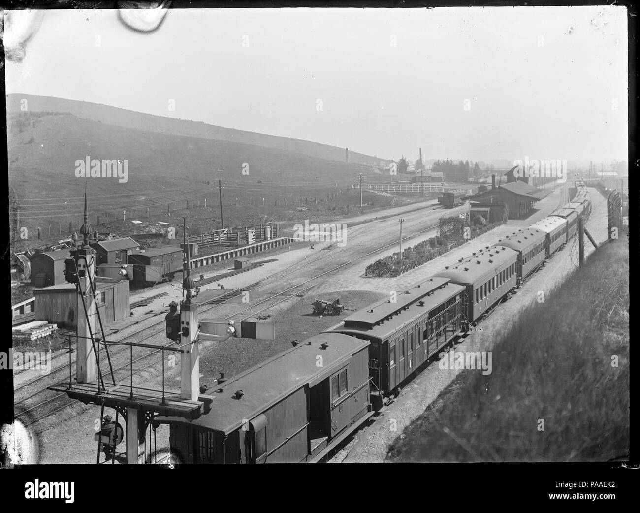 Train travel 1930s hi-res stock photography and images - Alamy