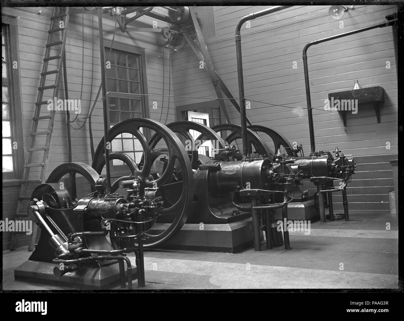 Oil Engines Stock Photos & Oil Engines Stock Images - Alamy