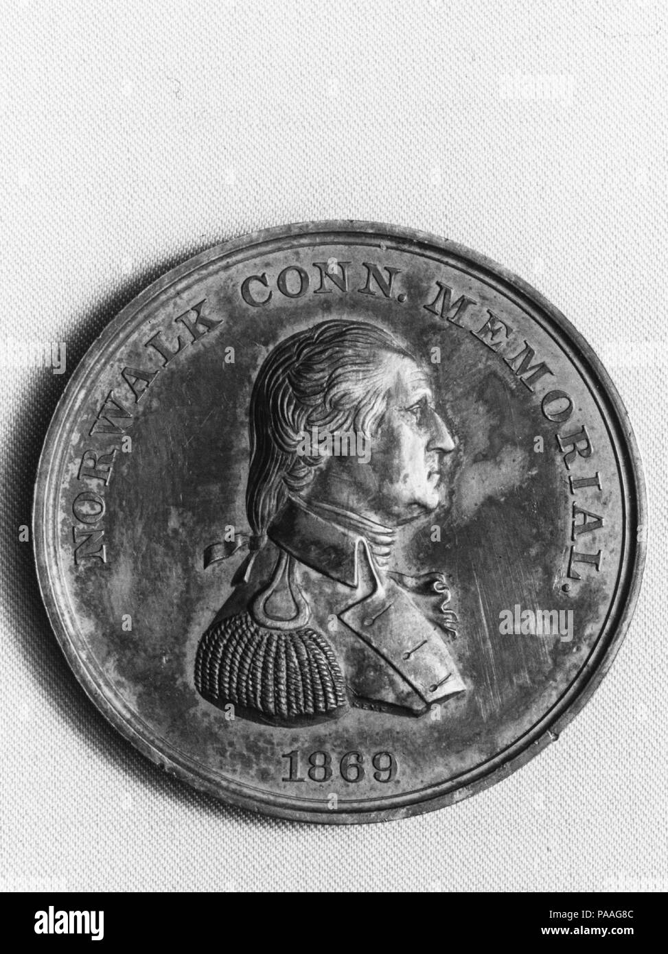 Medal dimensions hi-res stock photography and images - Alamy