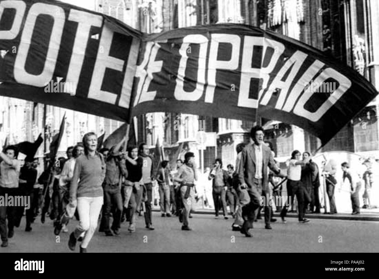 Italian workers 1960s hi-res stock photography and images - Alamy