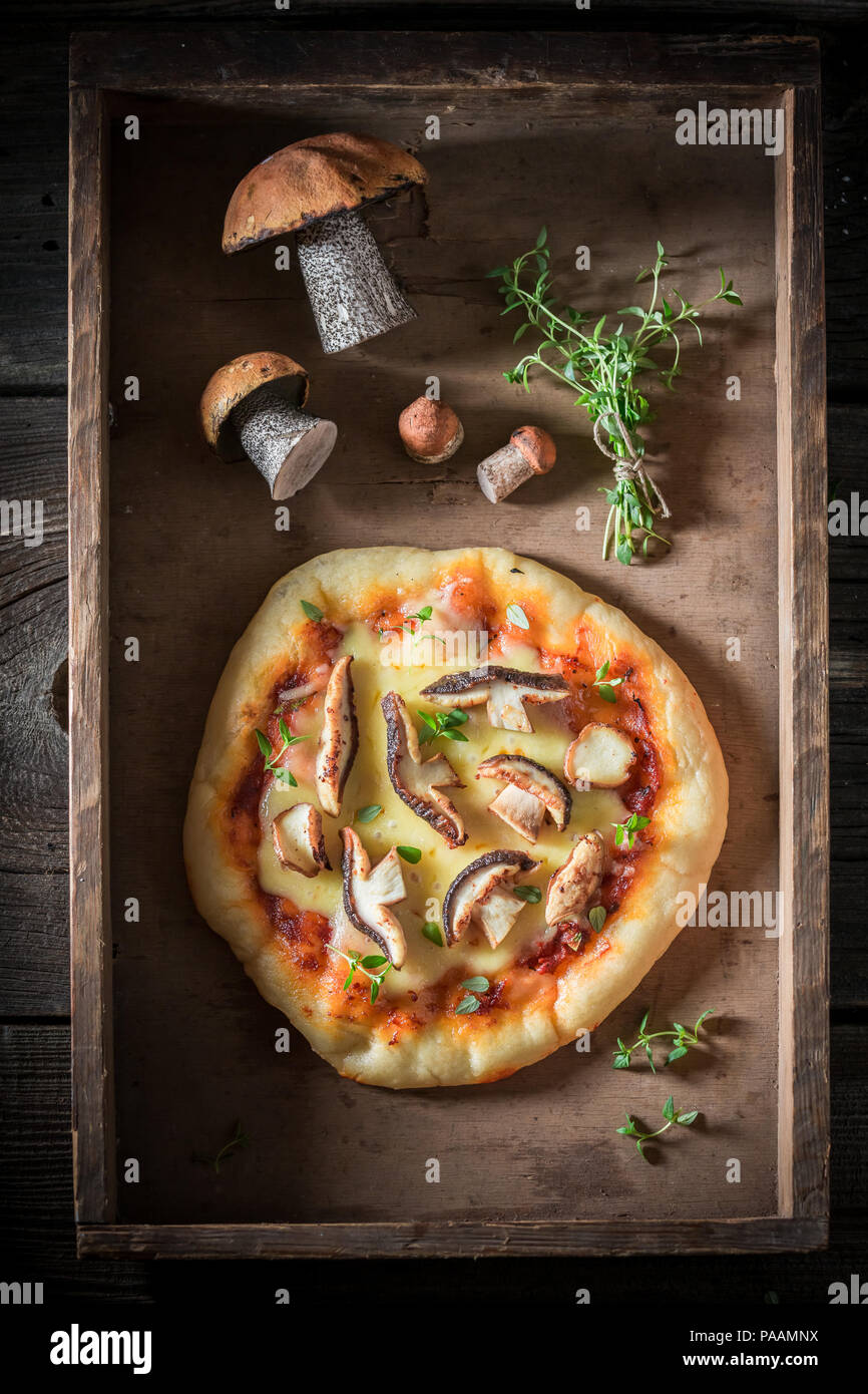 Old pizza box hi-res stock photography and images - Alamy