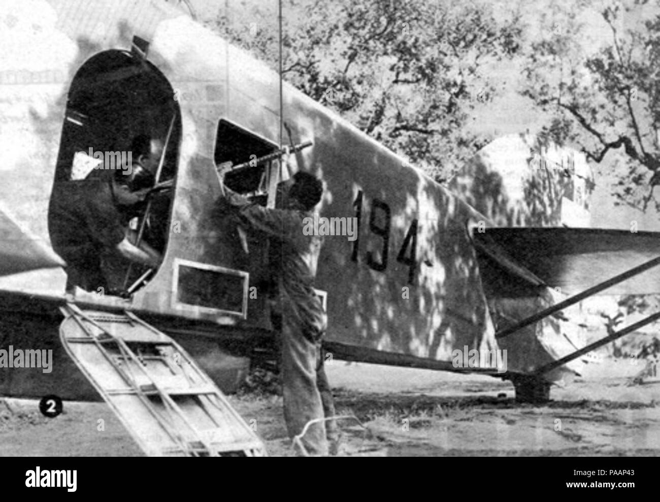 Savoia marchetti sm 79 hi-res stock photography and images - Alamy