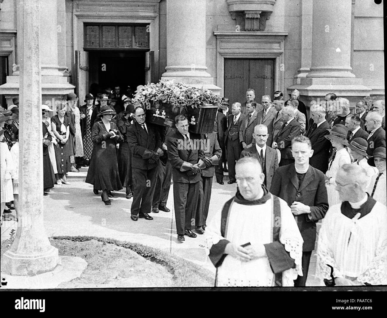 Funeral 19th century hi-res stock photography and images - Alamy