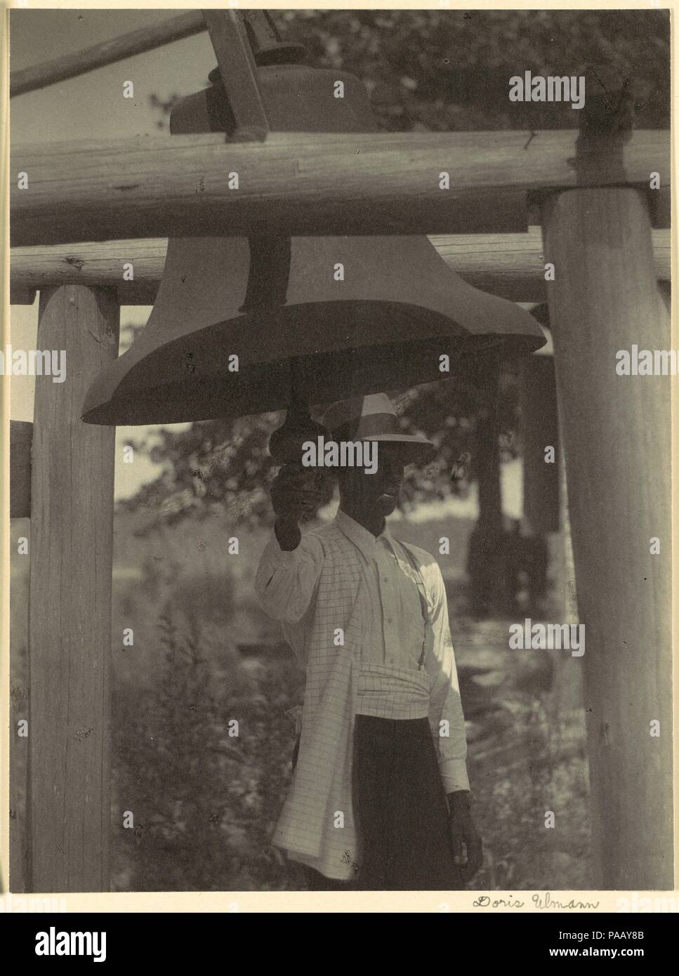 [Bell Ringer Outside a Church]. Artist: Doris Ulmann (American, 1882 ...
