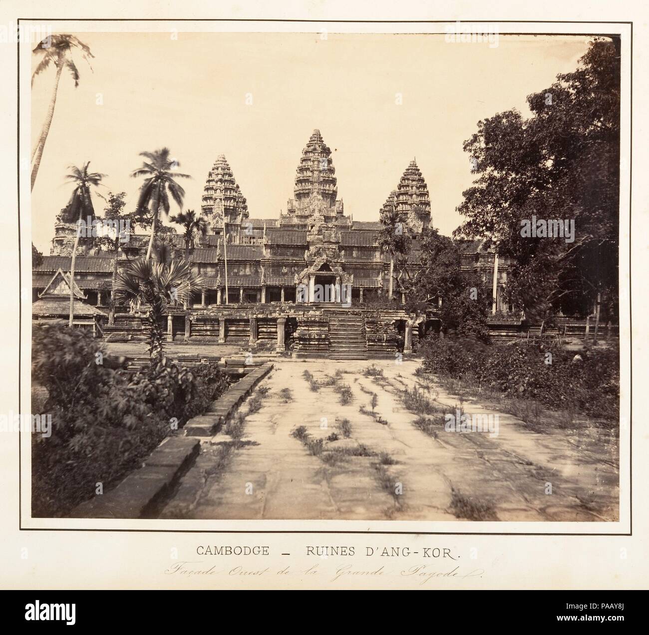 Façade Ouest de la Grande Pagode. Artist: Emile Gsell (French, Sainte ...