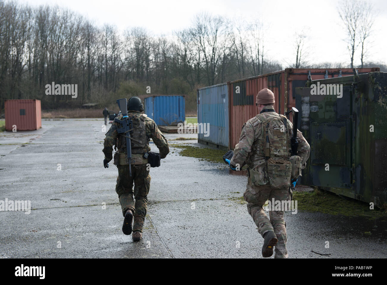 A German Kampfschwimmer, Navy commando combat swimmer, and a member of ...